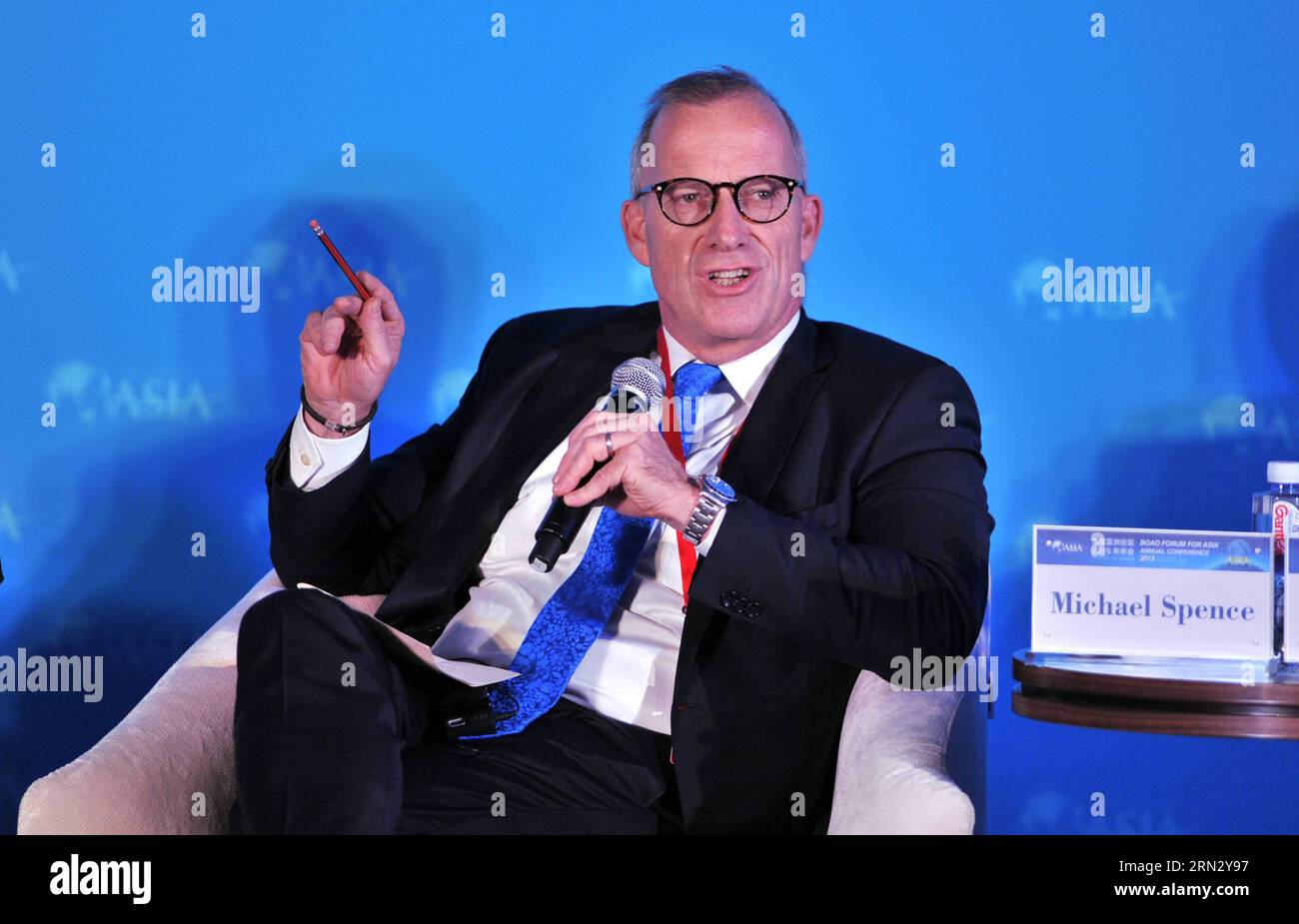 Educationduing hi-res stock photography and images - Alamy