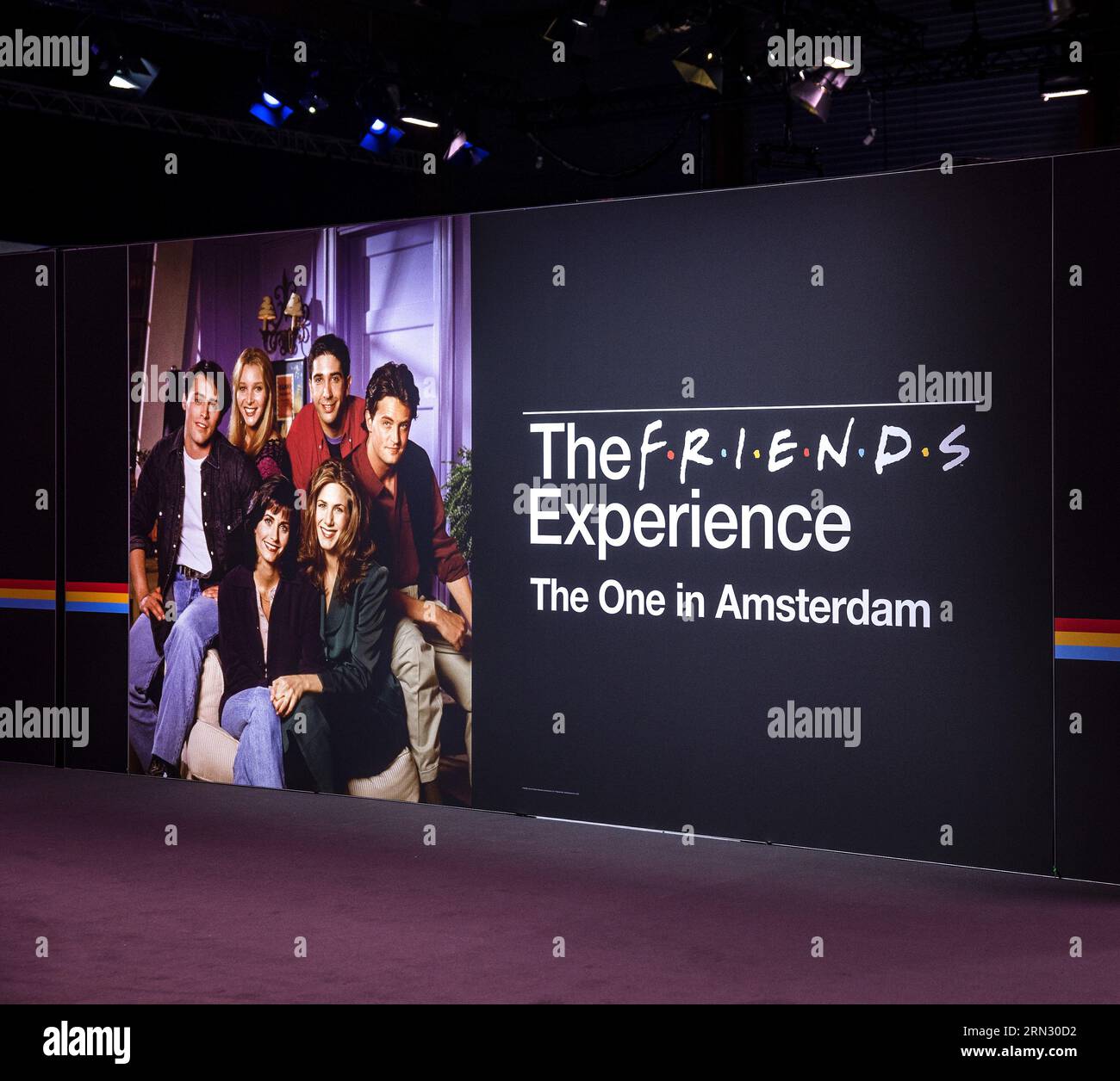 AMSTERDAM - 31/08/2023 The exhibition The FRIENDS Experience. Fans of ...