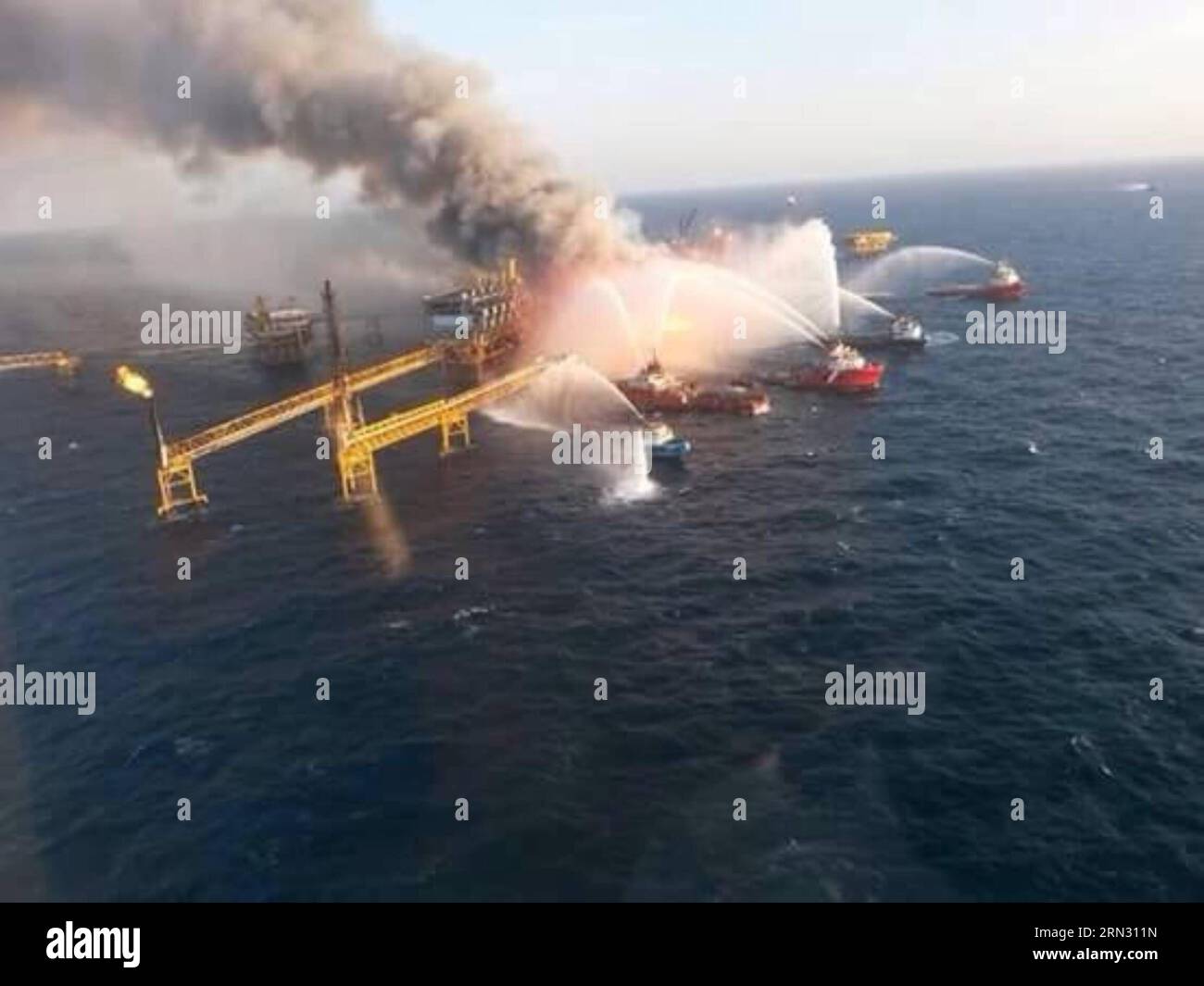 Pemex oil field hi-res stock photography and images - Alamy