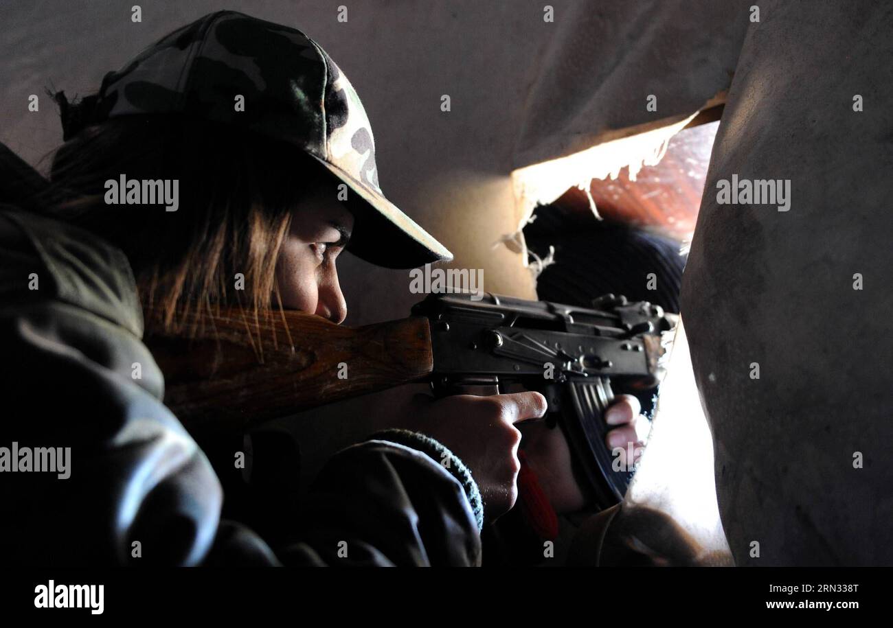 Female sniper hi-res stock photography and images - Alamy