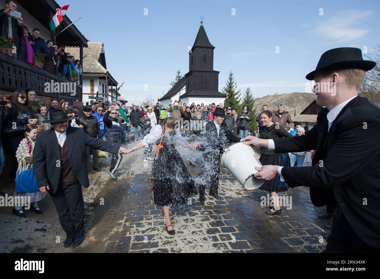 (150406) -- HOLLOKO, April 6, 2015 -- People celebrate Easter during ...