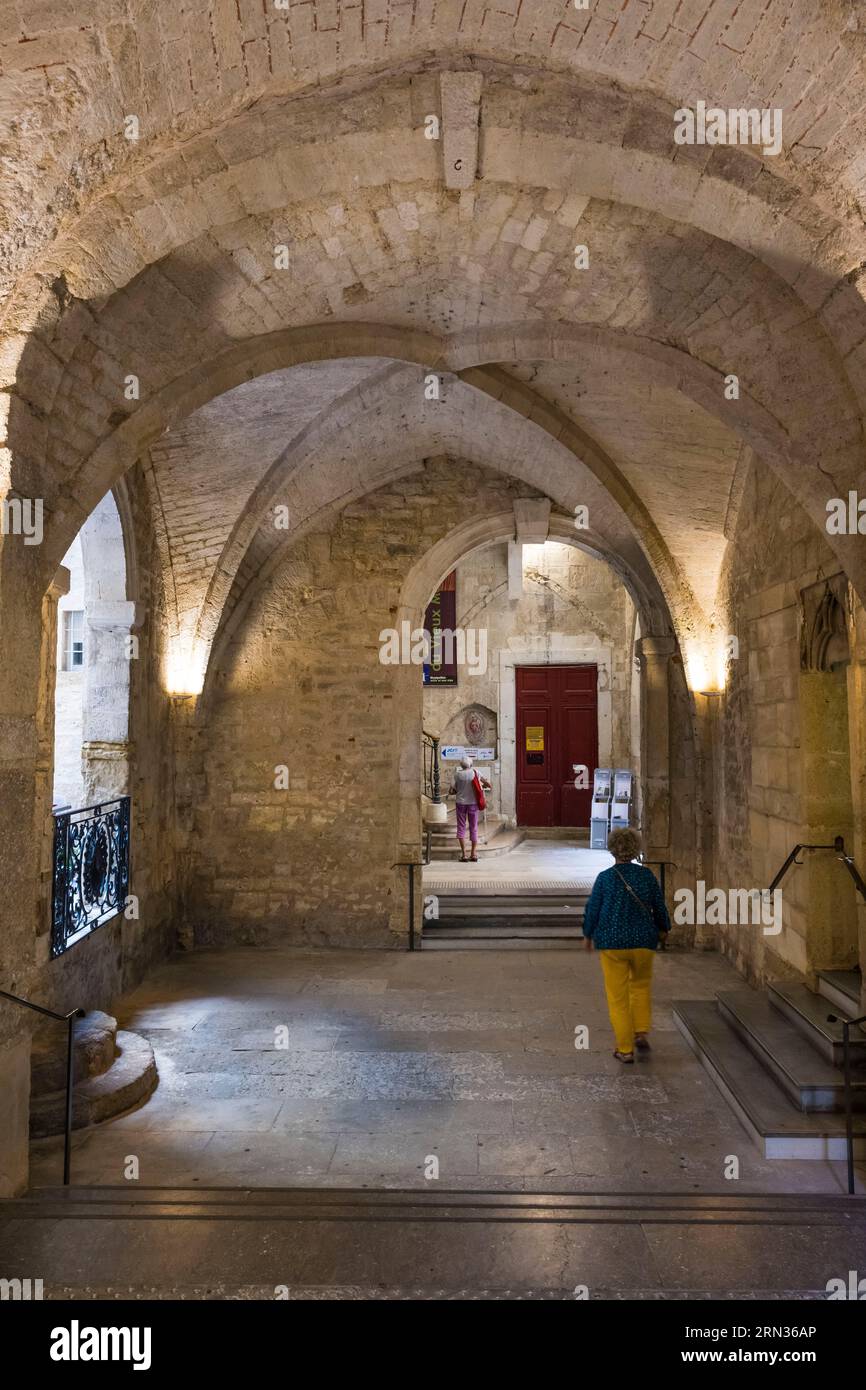 Medieval private mansion hi-res stock photography and images - Alamy