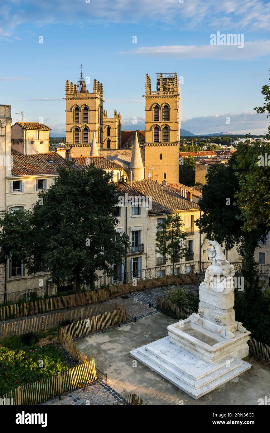 Montpellier place saint côme hi-res stock photography and images - Alamy