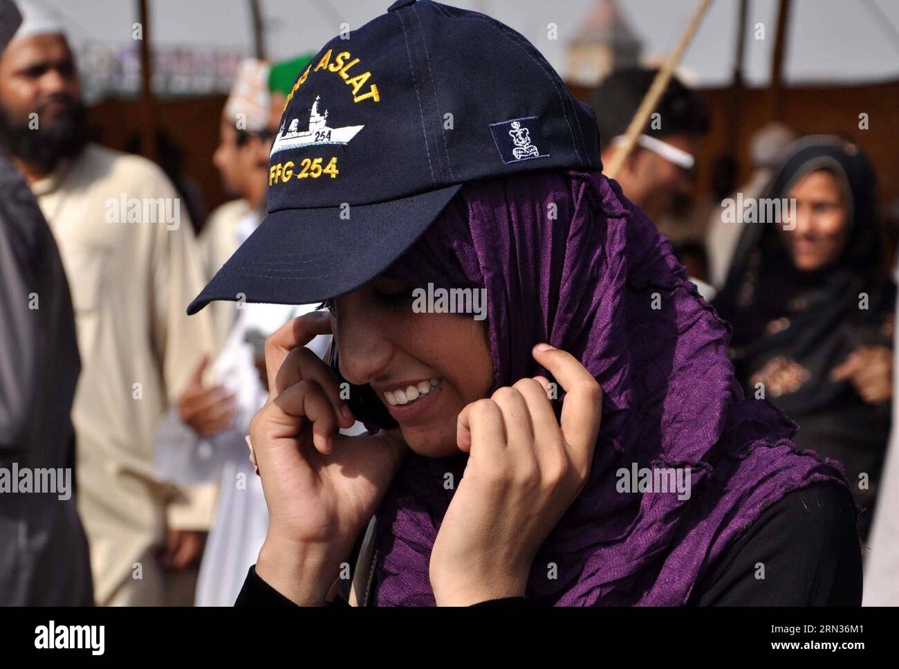 Pakistani navy hi-res stock photography and images - Alamy