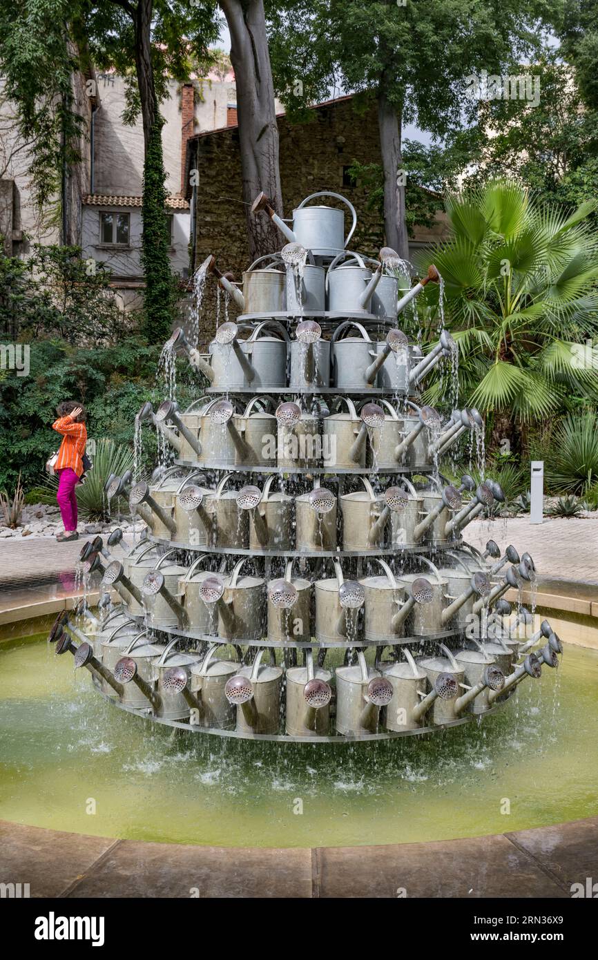 Types of watering cans hi-res stock photography and images - Alamy