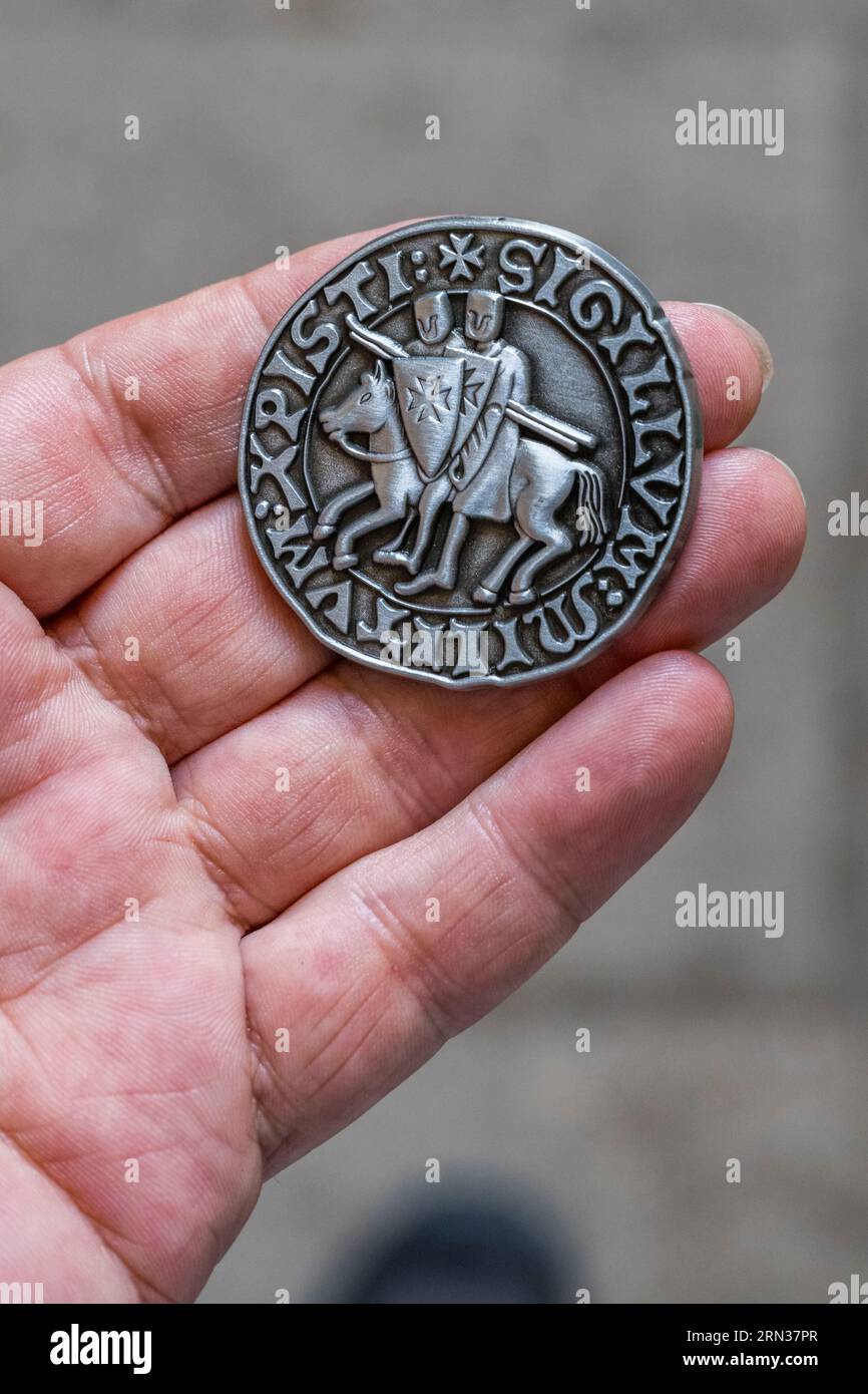 Knights templar seal hi-res stock photography and images - Alamy