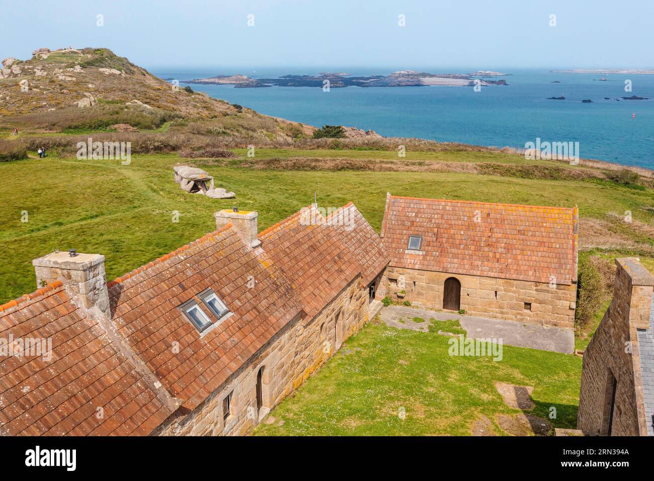 France, Cotes-d'Armor, Cote de Granit Rose, Trébeurden, Millau island ...
