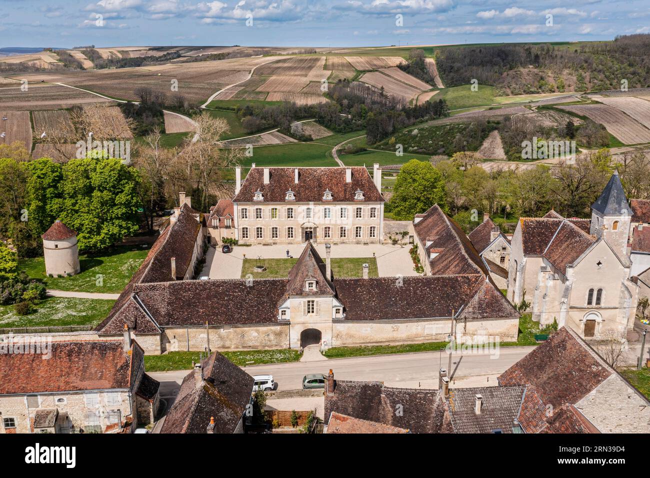 France, Yonne, Béru, the Chateau de Béru in spring, a family wine ...