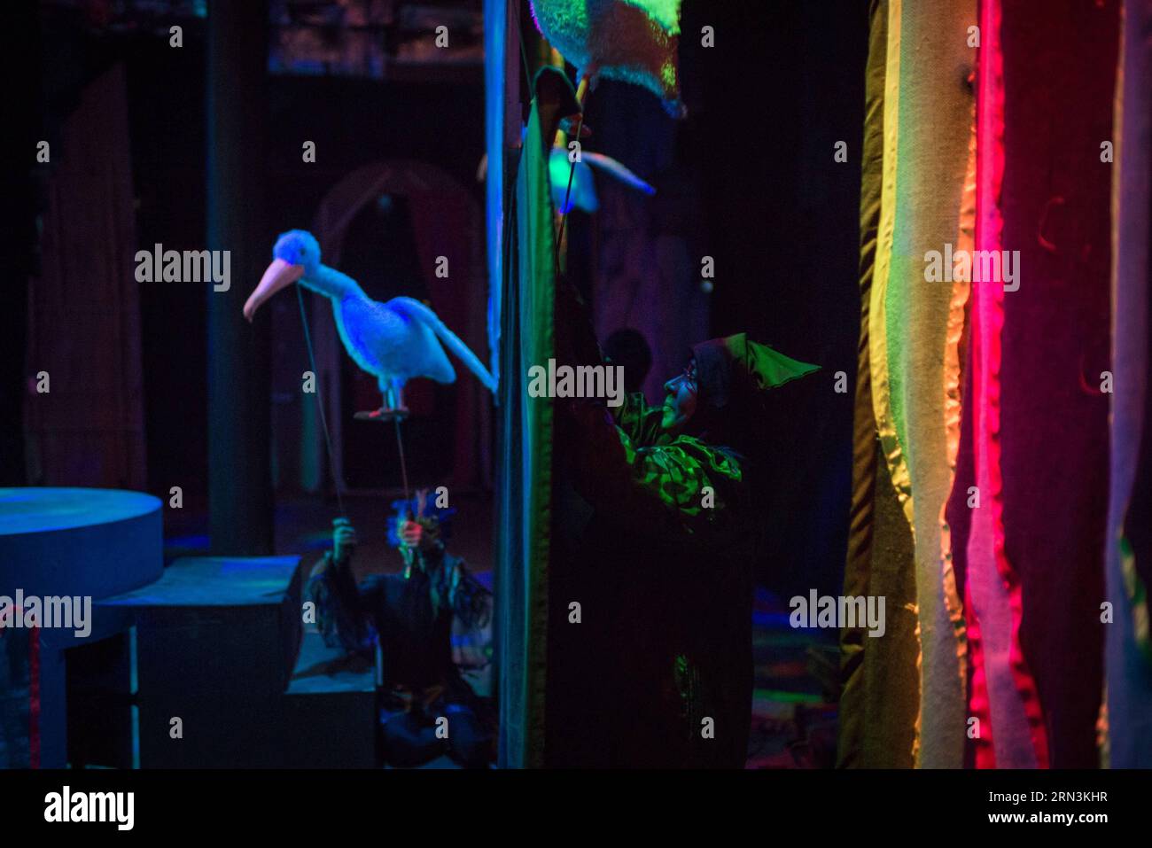 Back of actress on stage hi-res stock photography and images - Alamy