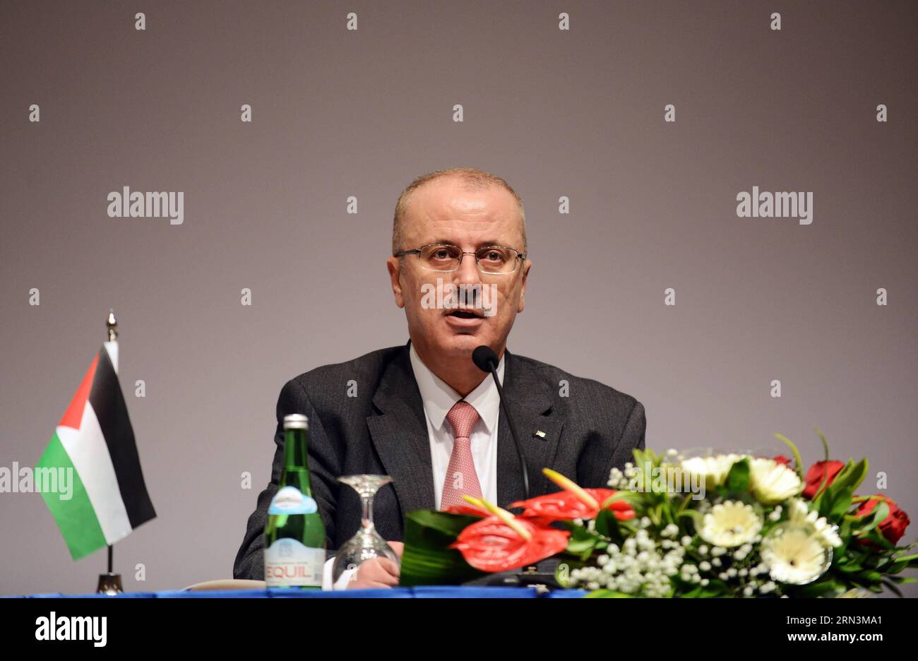 Counris hi-res stock photography and images - Alamy