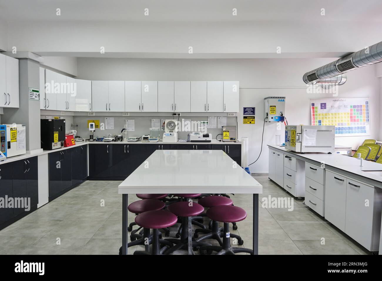 Scientist chemical factory hi-res stock photography and images - Alamy