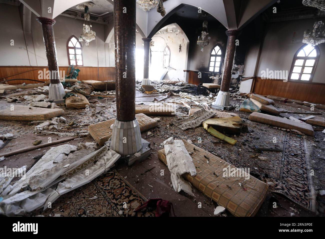 Bomb hit wall hi-res stock photography and images - Alamy