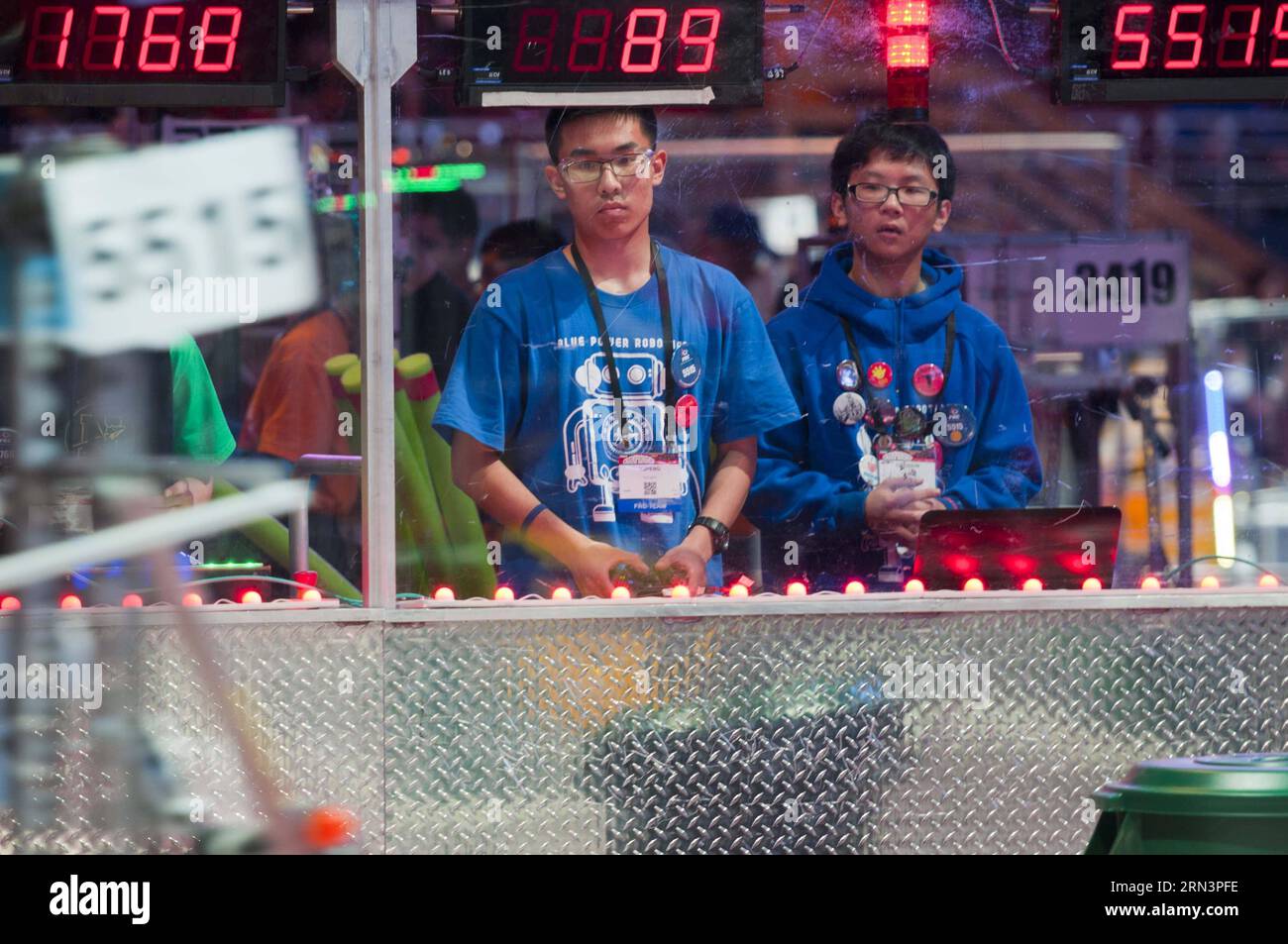 First robotics hi-res stock photography and images - Alamy