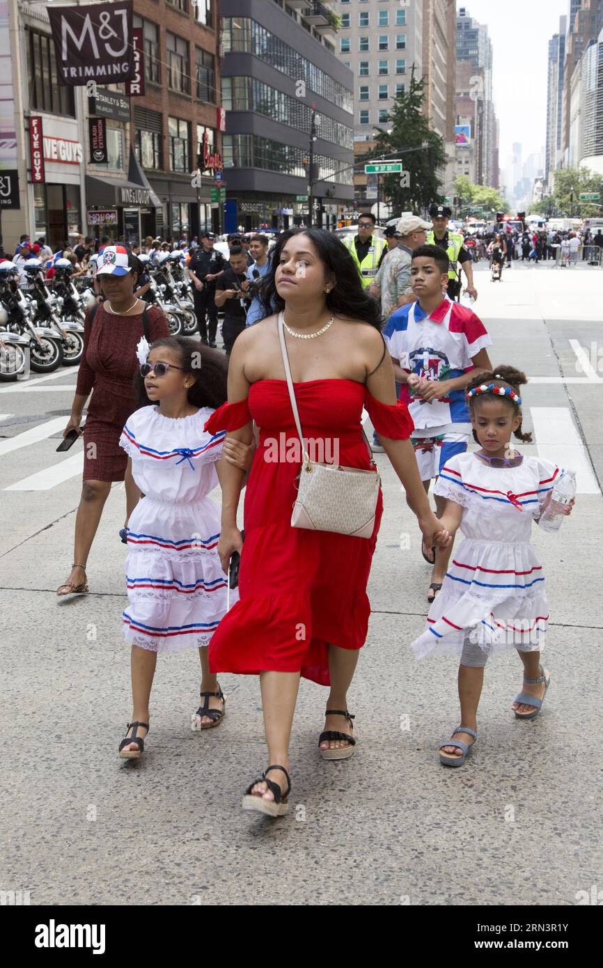 Dominican Americans celebrate at the 41st annual Dominican Day Parade ...