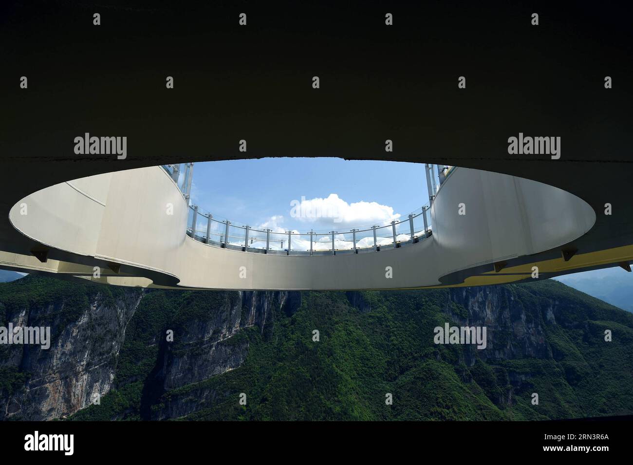 Fivemeters hi-res stock photography and images - Alamy