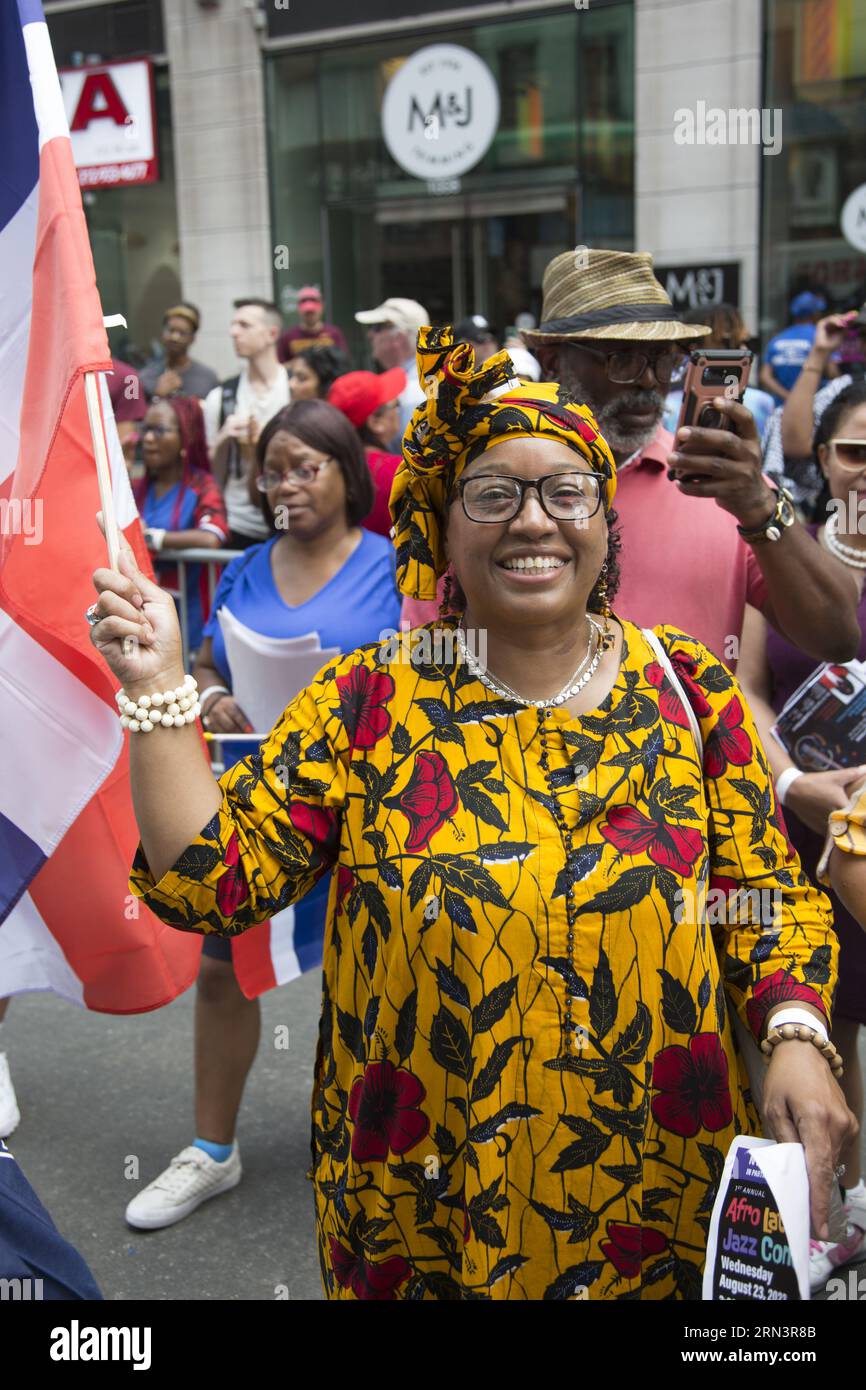 Dominican Americans celebrate at the 41st annual Dominican Day Parade ...
