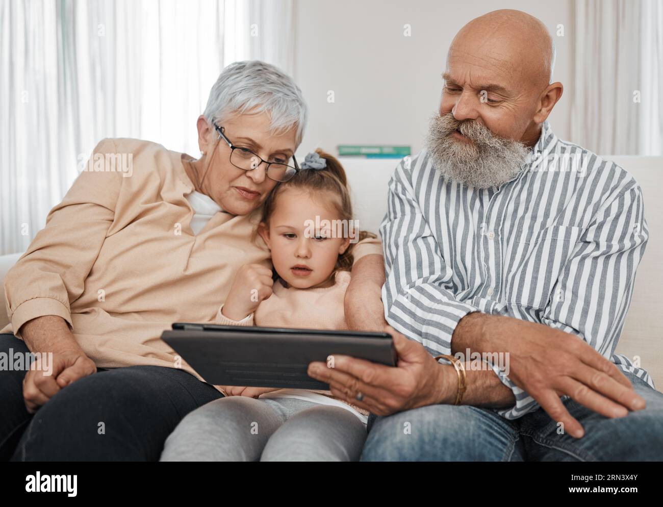 Grandmother reading to class hi-res stock photography and images - Alamy