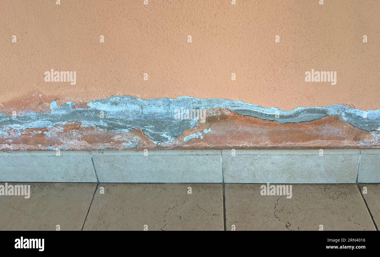 Damp problems hi-res stock photography and images - Alamy
