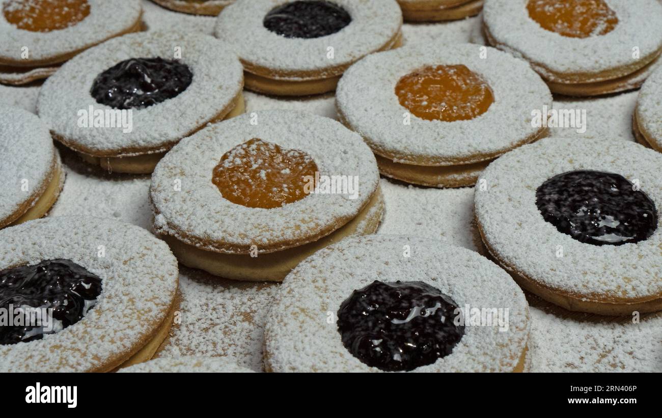 Typical jewish dish hi-res stock photography and images - Alamy