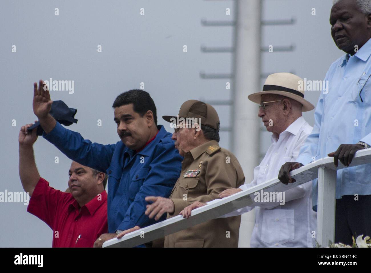 Nicolas maduro 2 l hi-res stock photography and images - Alamy