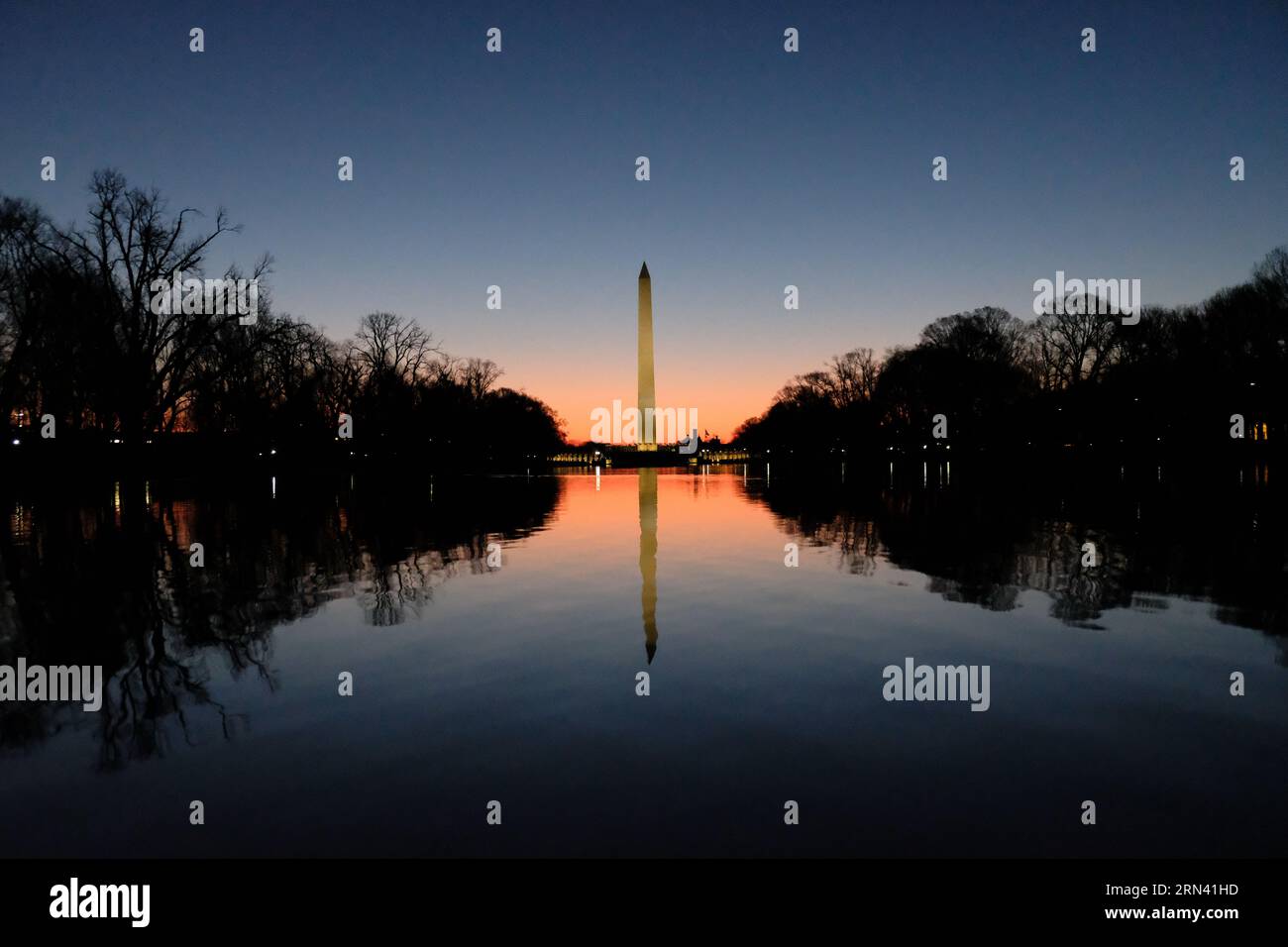 Washington Monument Reflection Reflecting Pool Washington DC ...