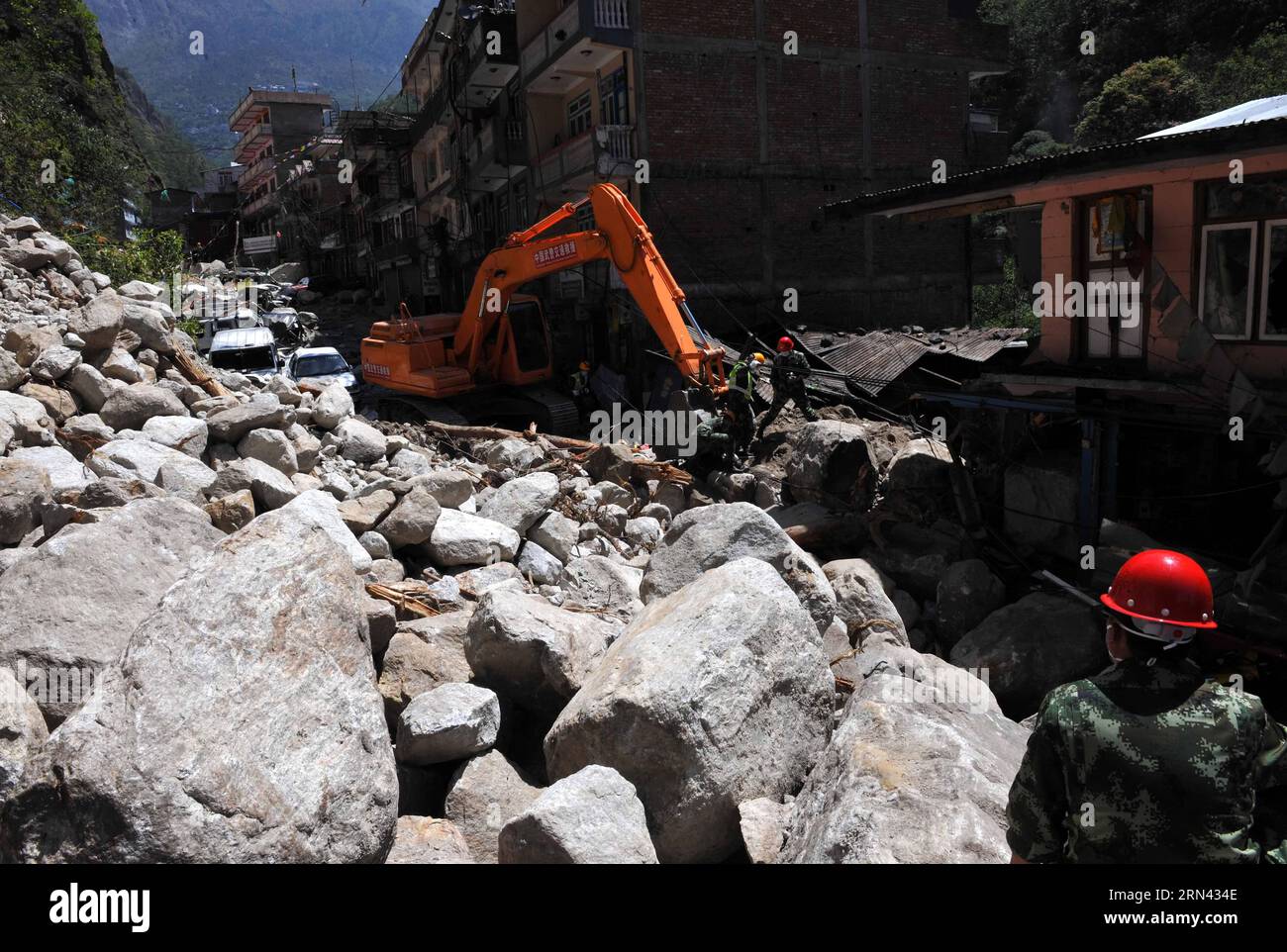 Sino nepal friendship bridge hi-res stock photography and images - Alamy