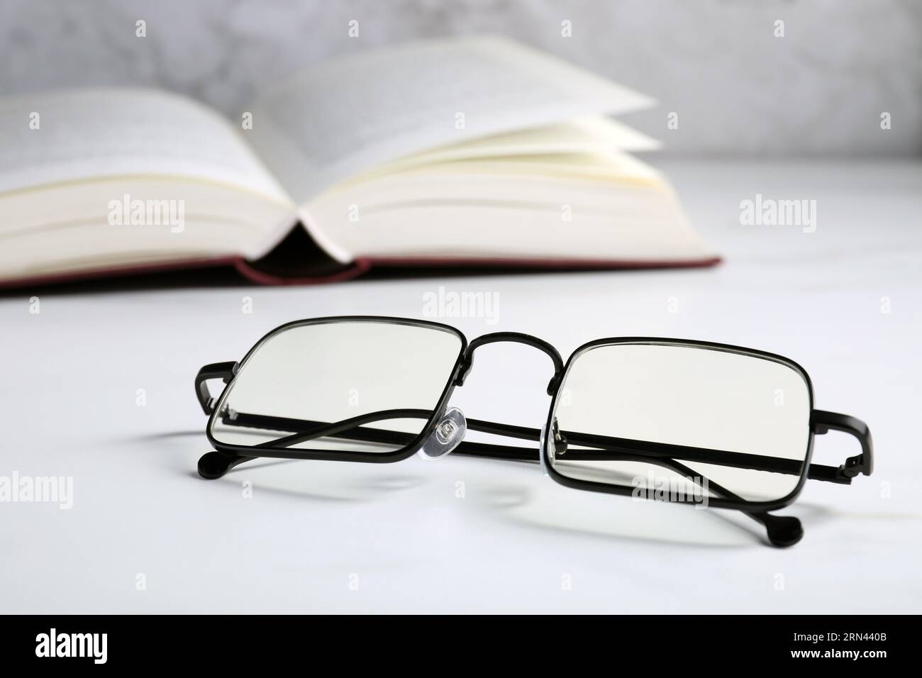 Text in frame eye hi-res stock photography and images - Alamy