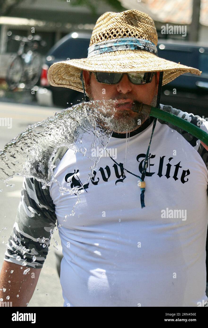 Youth baseball coach hi-res stock photography and images - Alamy