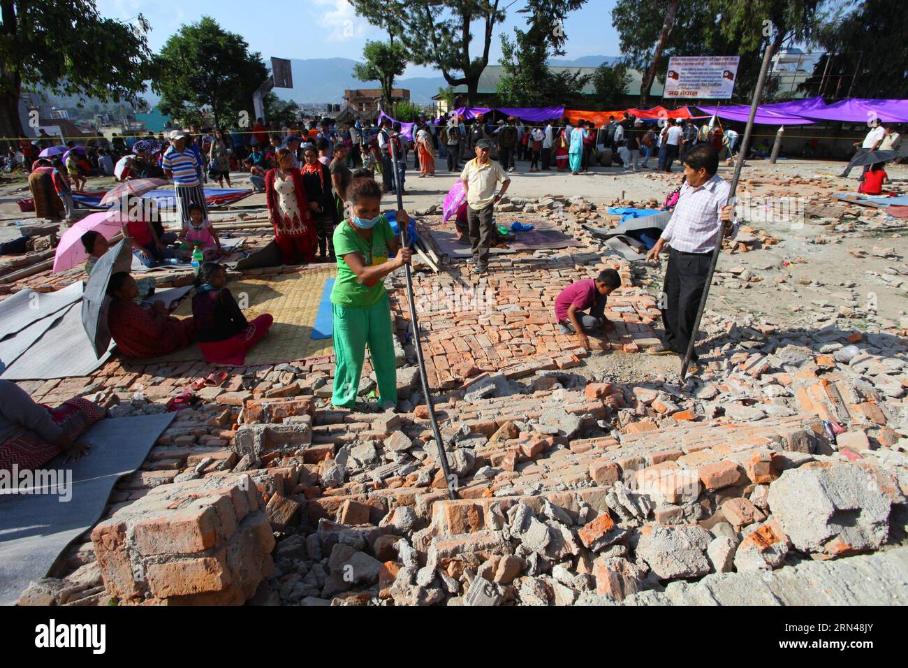 Nepalkathmanduearquake hi-res stock photography and images - Alamy