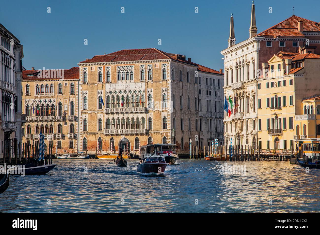 Palazzo Ca' Foscari, University on the Grand Canal, Venice, Veneto ...