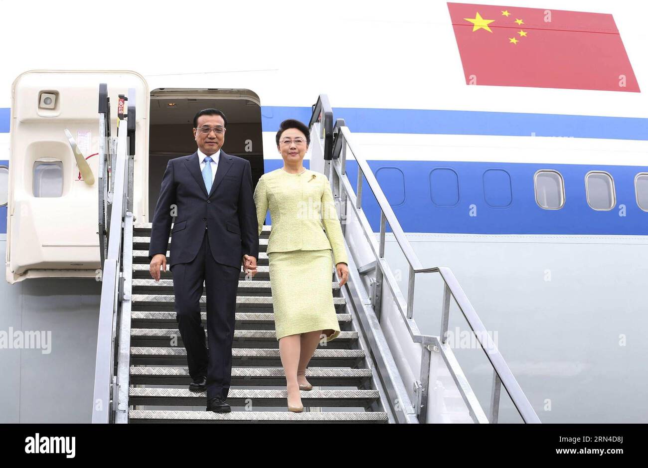 Michael shannon arriving to hi-res stock photography and images - Alamy