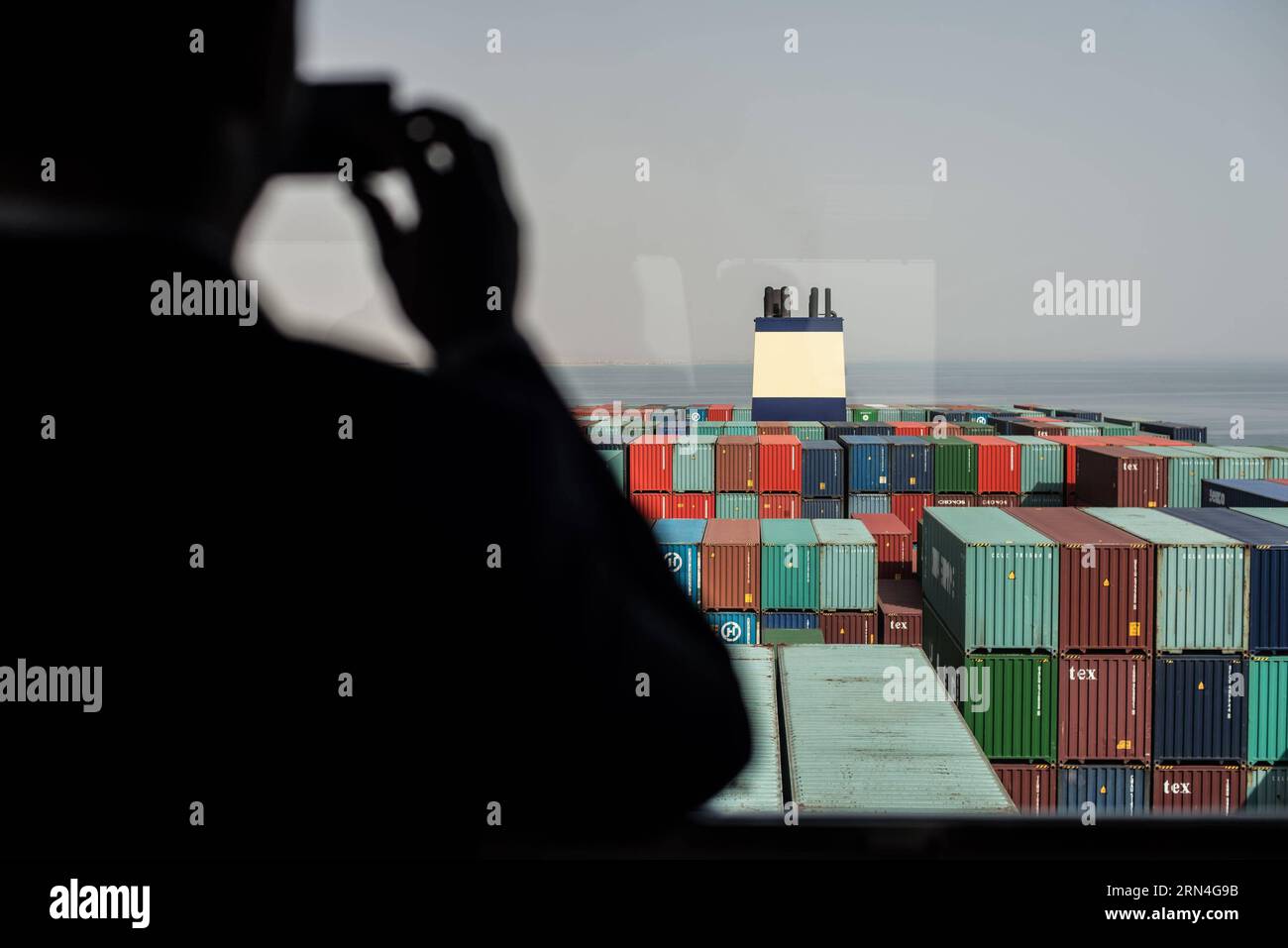 One way containers hi-res stock photography and images - Alamy