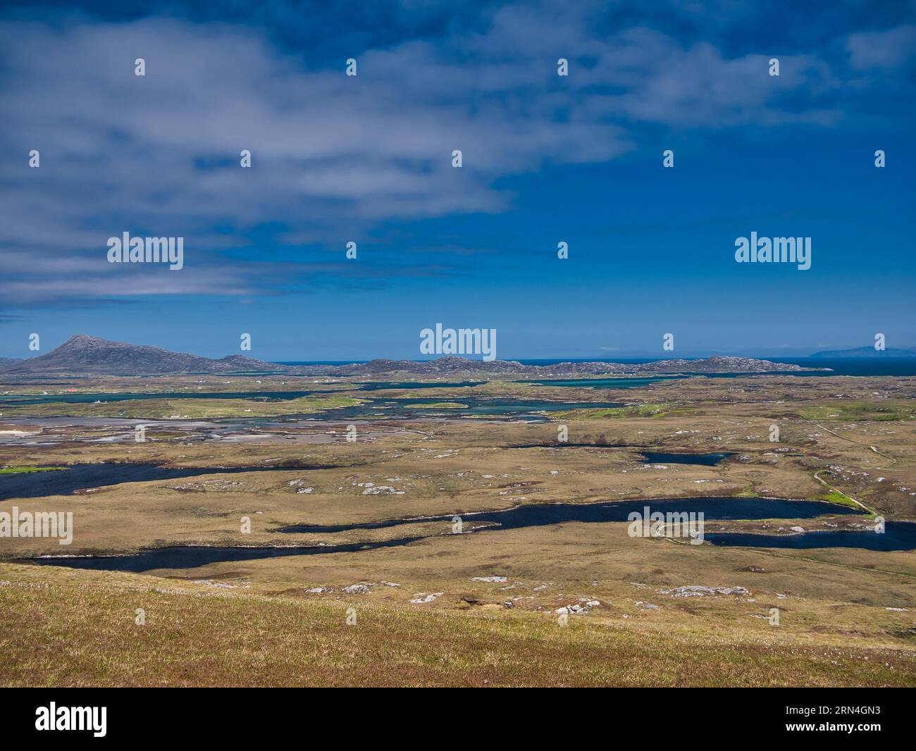 The coast of East Benbecula in the Outer Hebrides, Scotland, UK looking ...