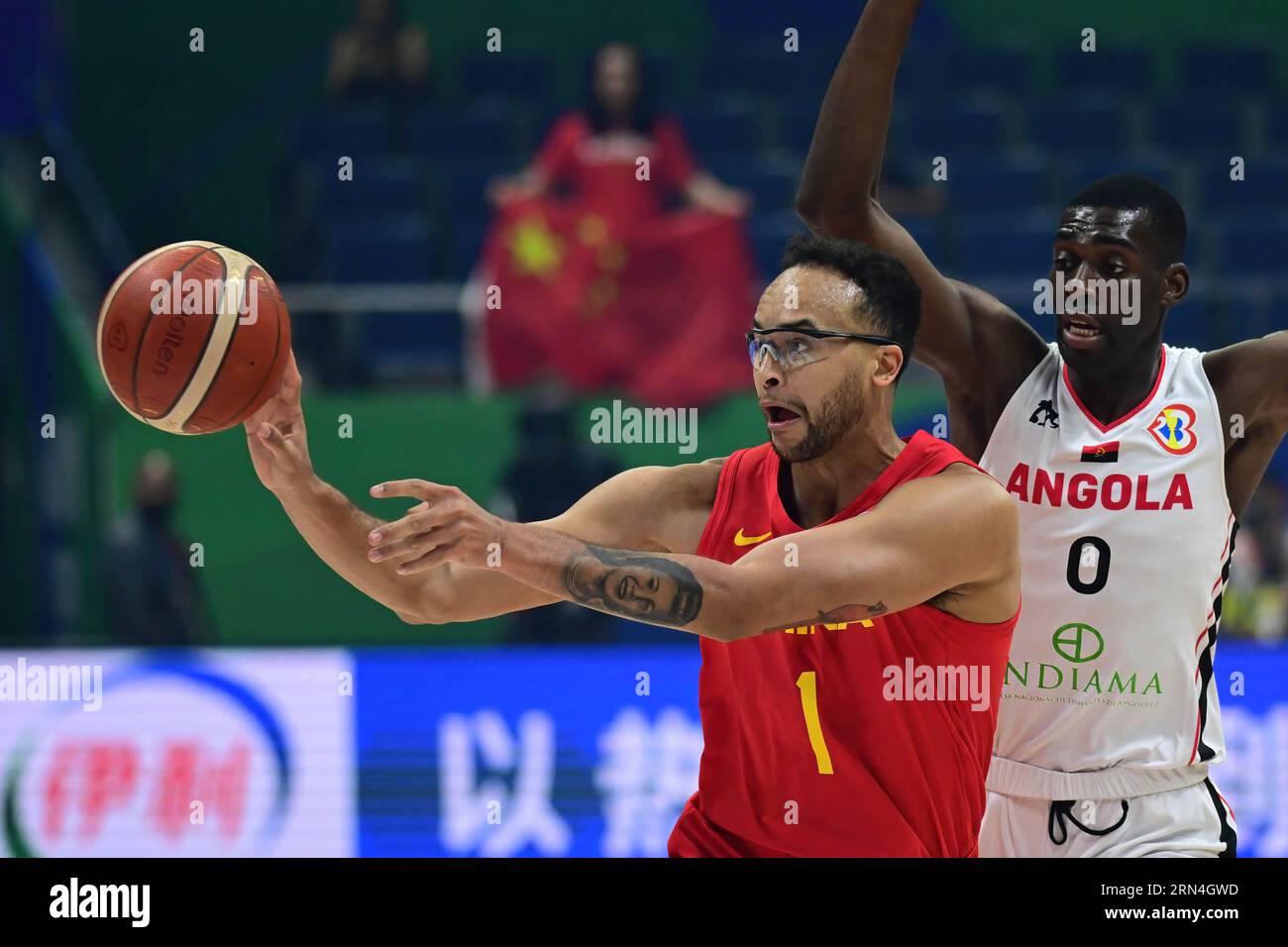 Quezon, Philippines. 31st Aug, 2023. Kaier Li (L) of China men ...