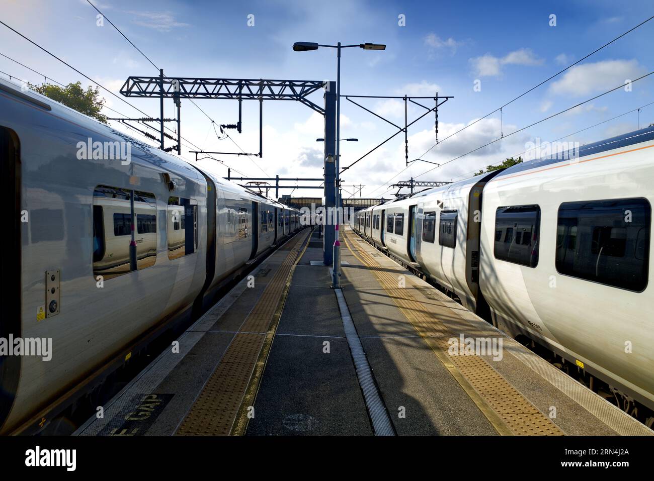 Bedford, Bedfordshire, England, UK - Thameslink trains waiting to ...