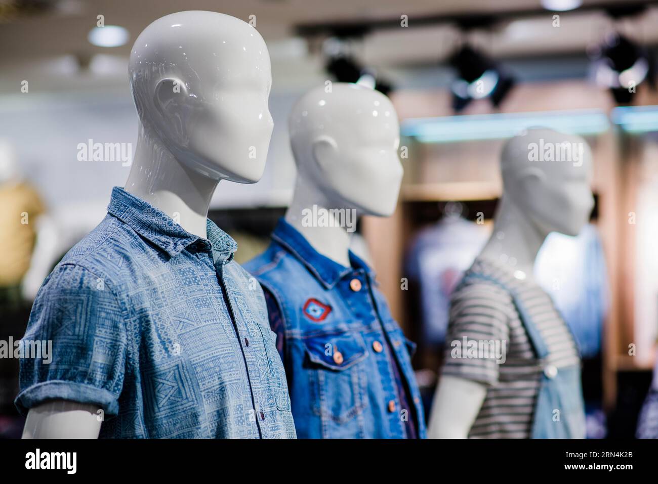 Designer store with mannequins hi-res stock photography and images - Alamy