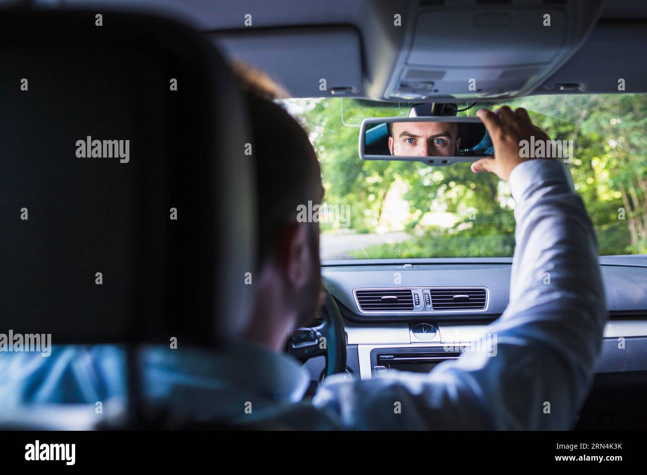 Sitting inside car hi-res stock photography and images - Alamy