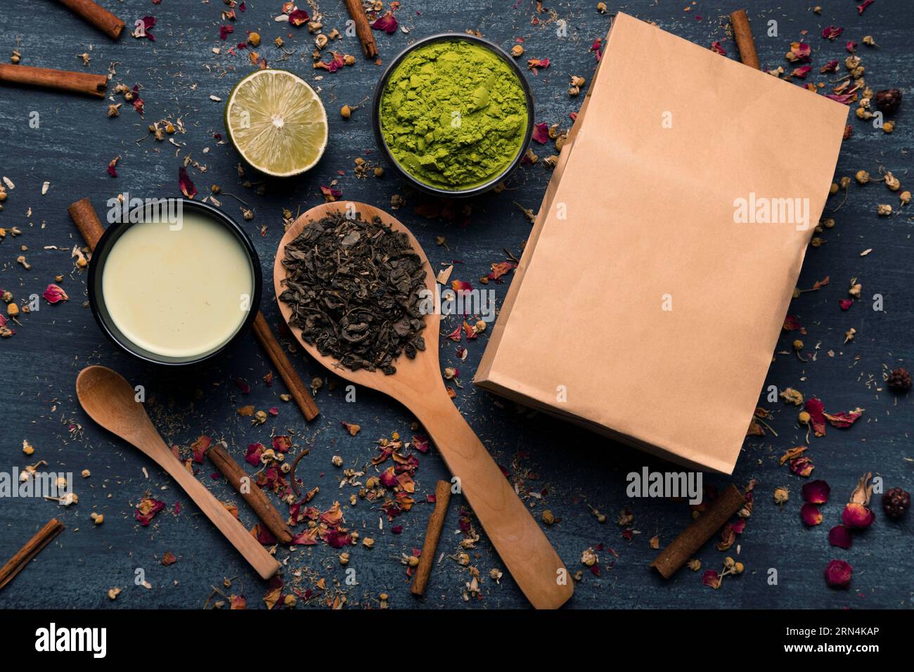 Paper tea bag hi-res stock photography and images - Alamy