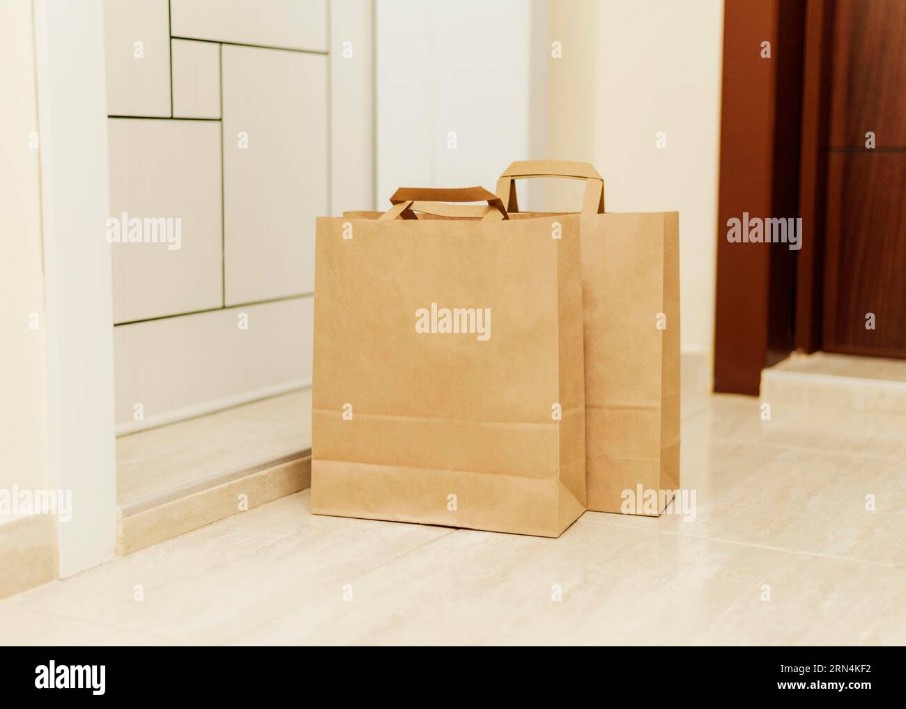 Door eye digital hi-res stock photography and images - Alamy