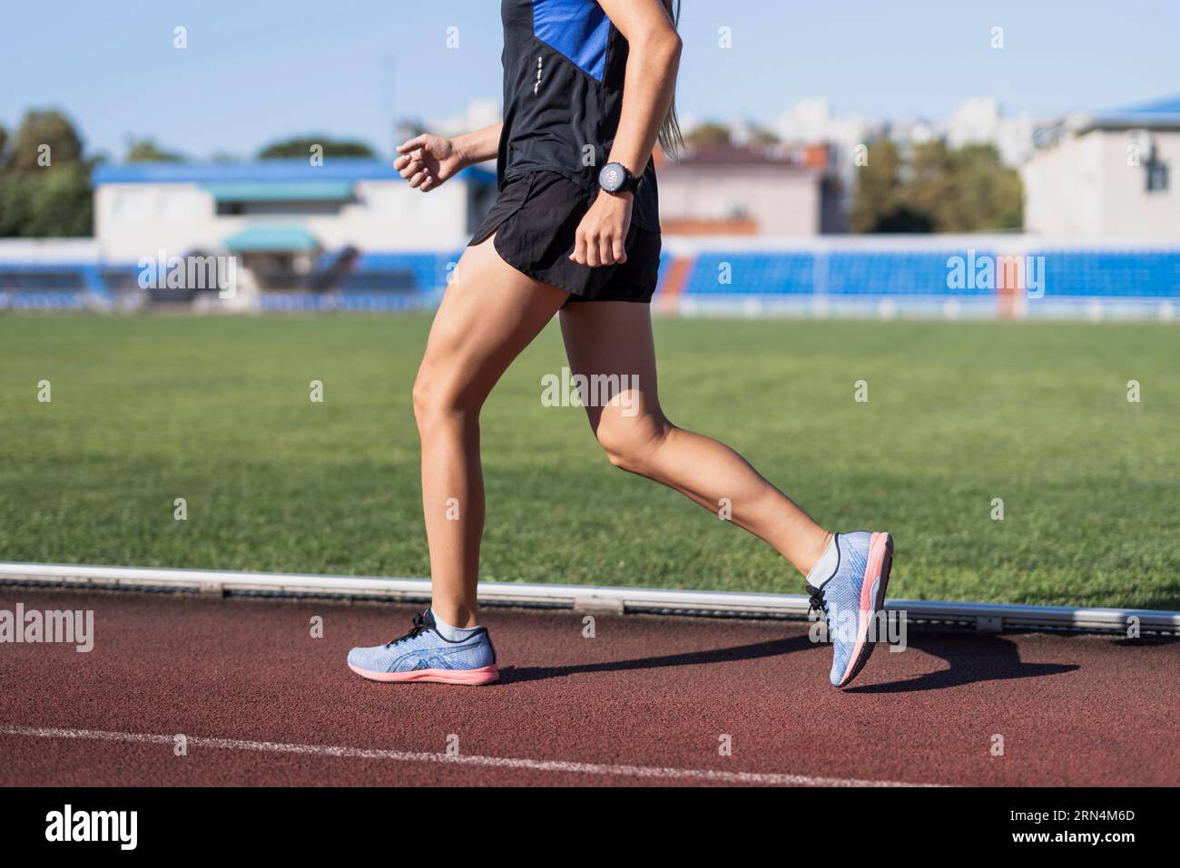 Sportive running marathon stadium Stock Photo - Alamy