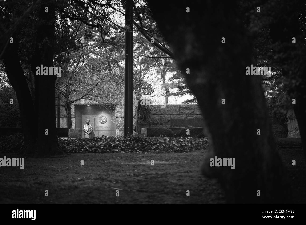 Eleanor roosevelt united nations hi-res stock photography and images ...