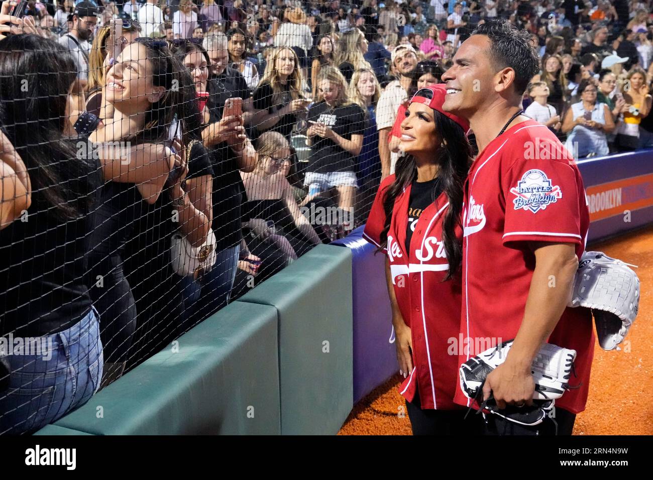 Teresa Giudice and Luis Ruelas meet with fans during the Maimonides ...
