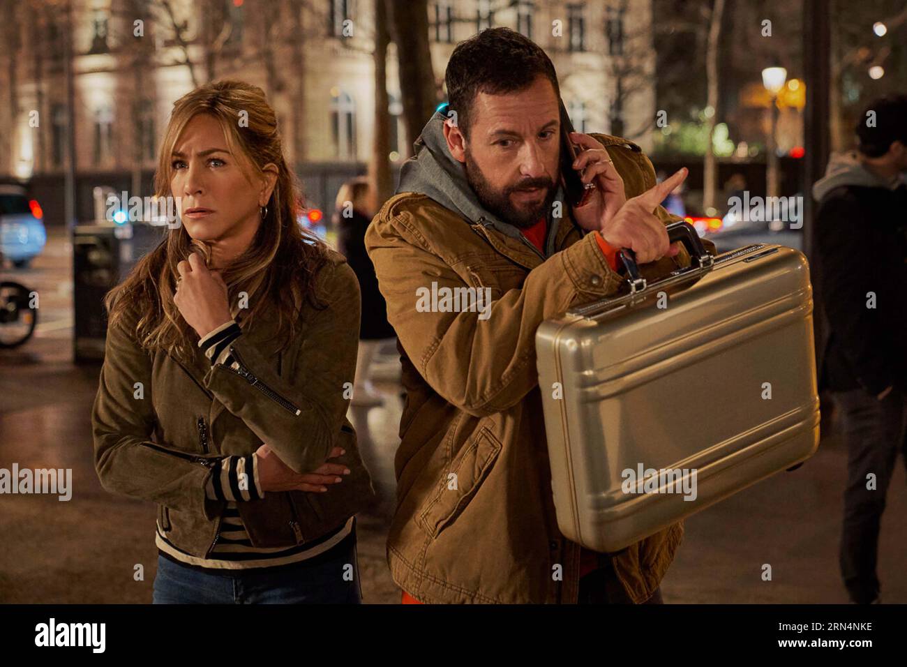 MURDER MYSTERY 2 (2023) JENNIFER ANISTON ADAM SANDLER JEREMY GARELICK ...