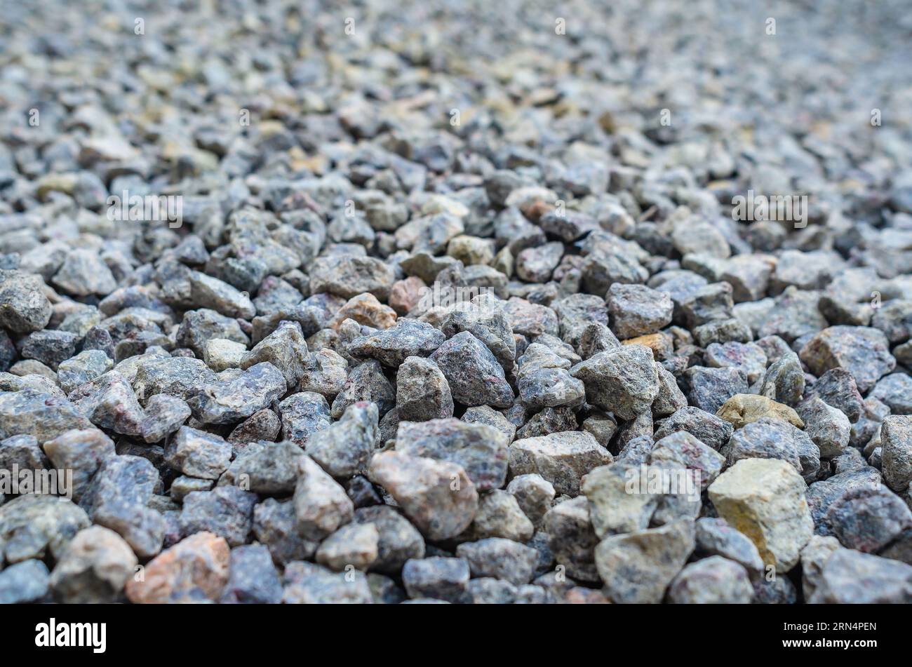 Side building driveway hi-res stock photography and images - Alamy