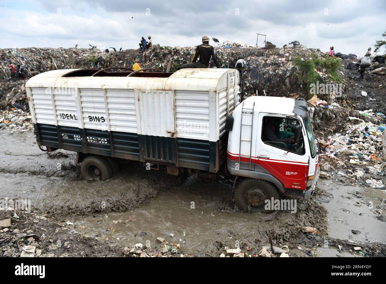 Inside garbage truck hi-res stock photography and images - Alamy