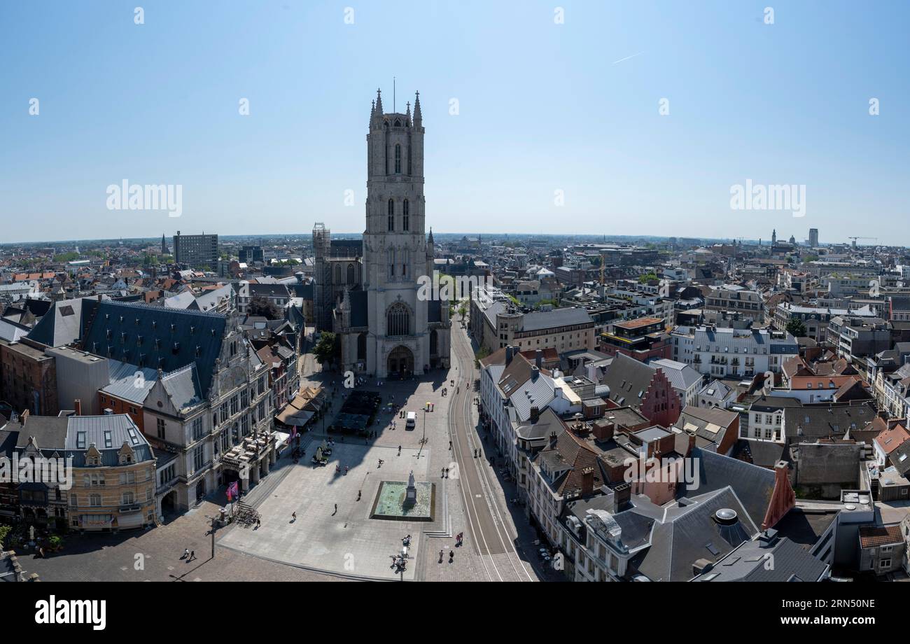 Saint Bavo Square and Saint Bavo Cathedral, Sint Baafs Cathedral in ...