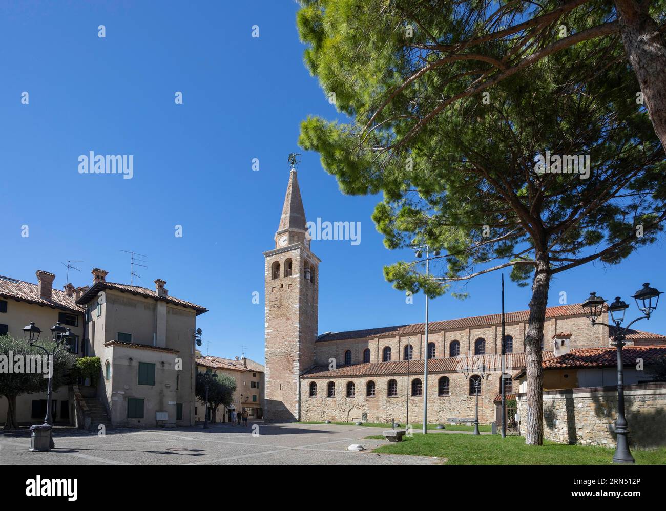 Basílica giulia hi-res stock photography and images - Alamy