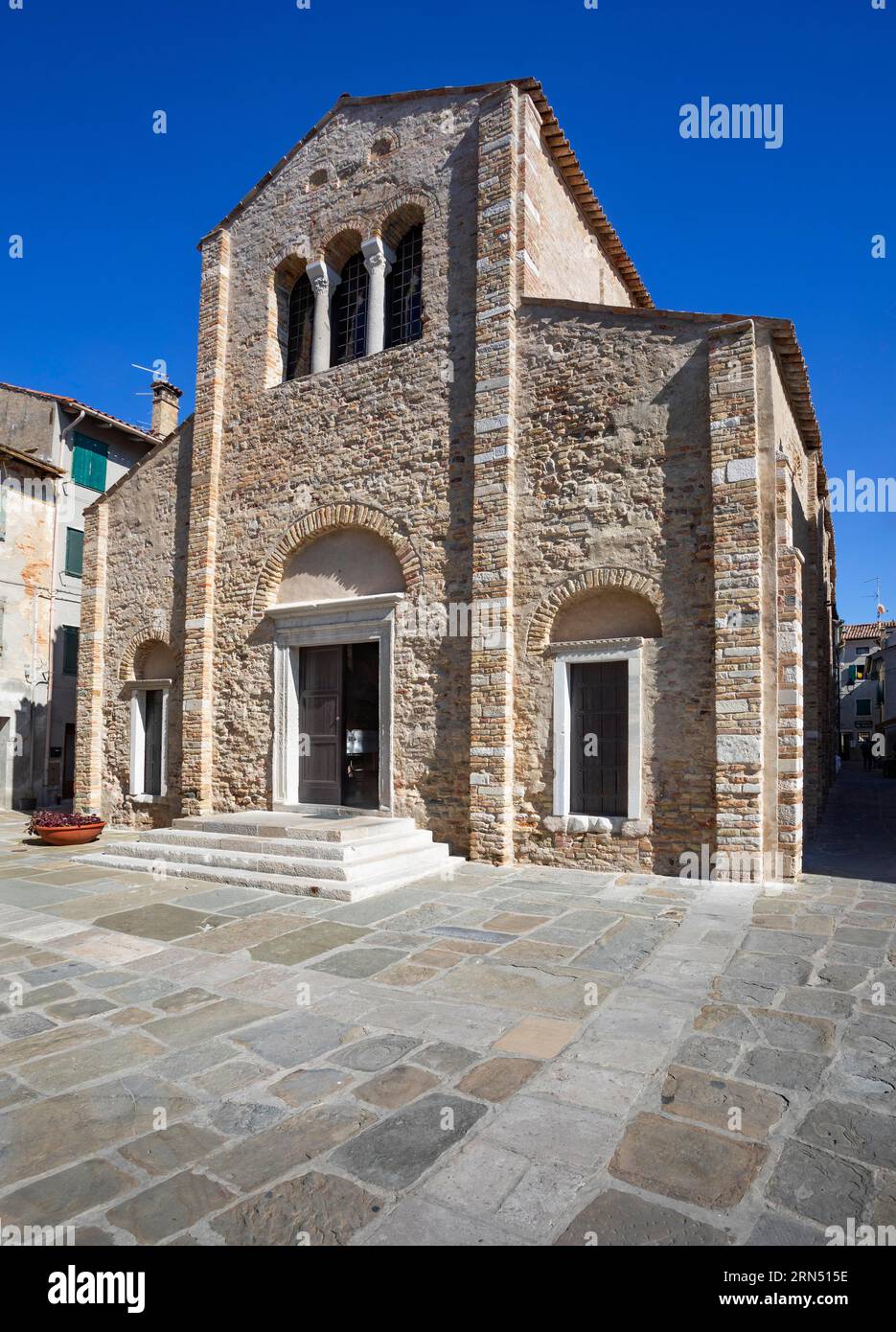 Basilica giulia hi-res stock photography and images - Alamy