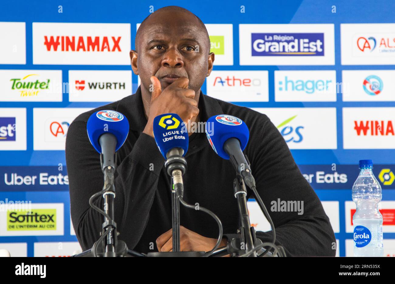 Coach Patrick VIEIRA (Racing Strasbourg) thoughtful in the press ...