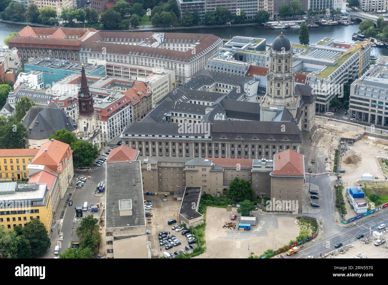 Construction community center hi-res stock photography and images - Alamy